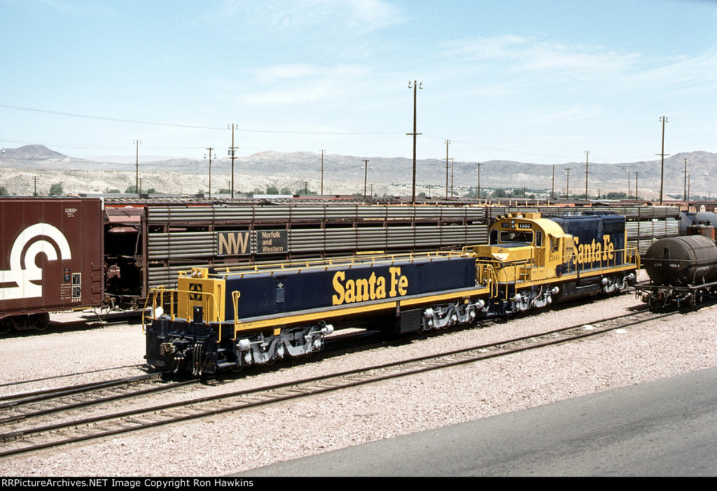 ATSF 146 and ATSF 1300